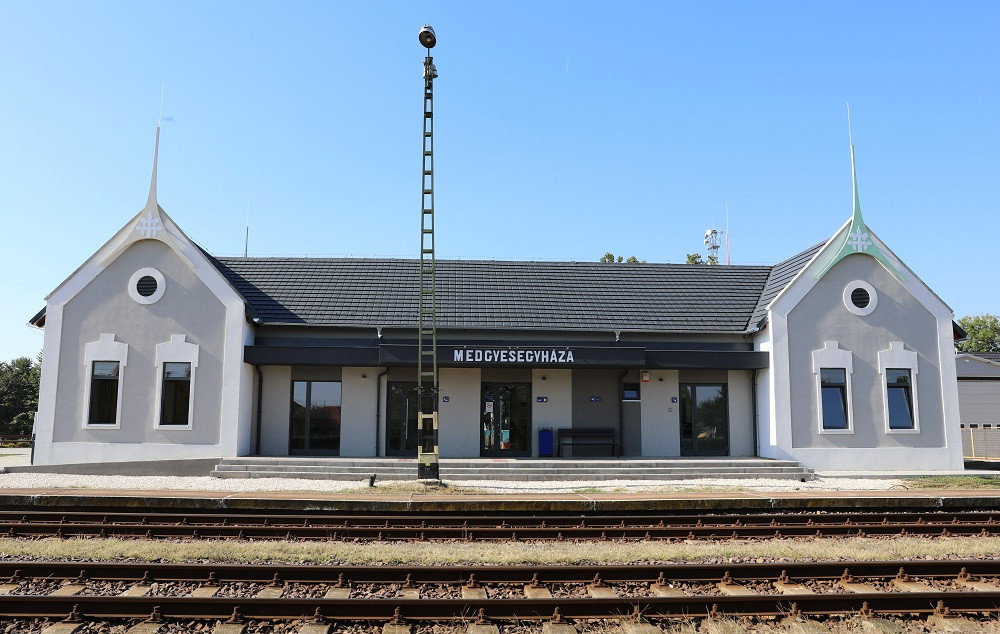 Megújult Vaja-Rohod és Medgyesegyháza vasútállomás | MÁV-csoport